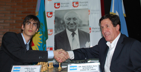 El maestro Facundo Pierrot dictó cátedra en Lanús | ChessBase