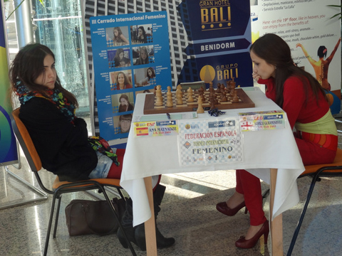Benidorm: Sopiko Guramishvili lidera en el III Torneo Femenino | ChessBase