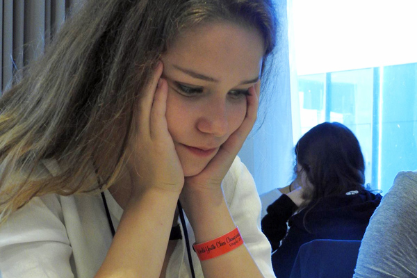 José Eduardo Martínez y Laura Unuk, campeones mundiales juveniles ...