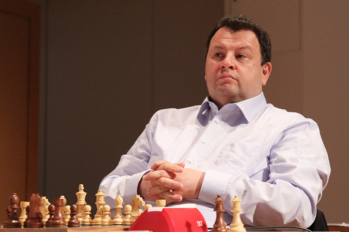 Dortmund R3: Leiner Domínguez toma el mando en solitario | ChessBase