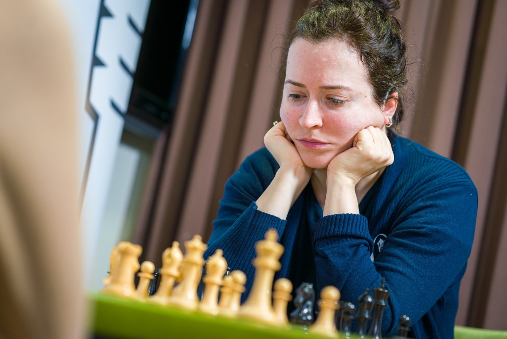 Copa Cairns R6: Humpy y Ju Wenjun en cabeza | ChessBase