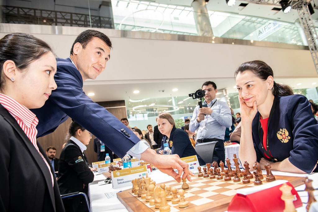 Mundial por equipos en Astana, tras 2 rondas | ChessBase